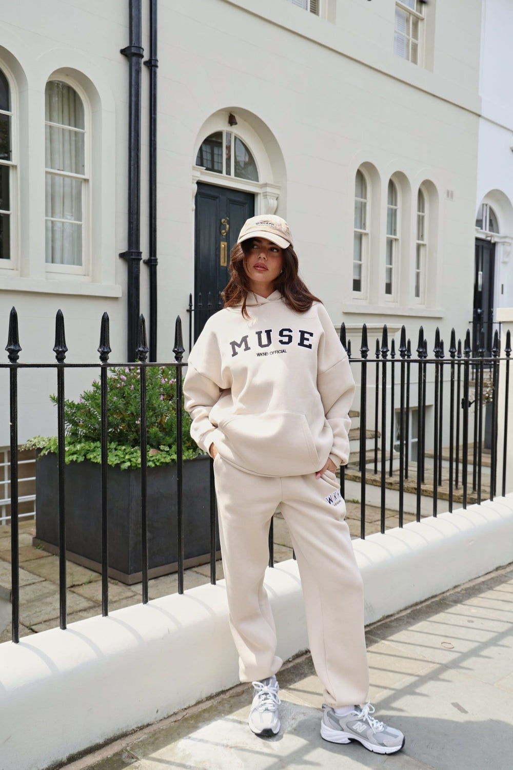 MUSE OVERSIZED HOODIE